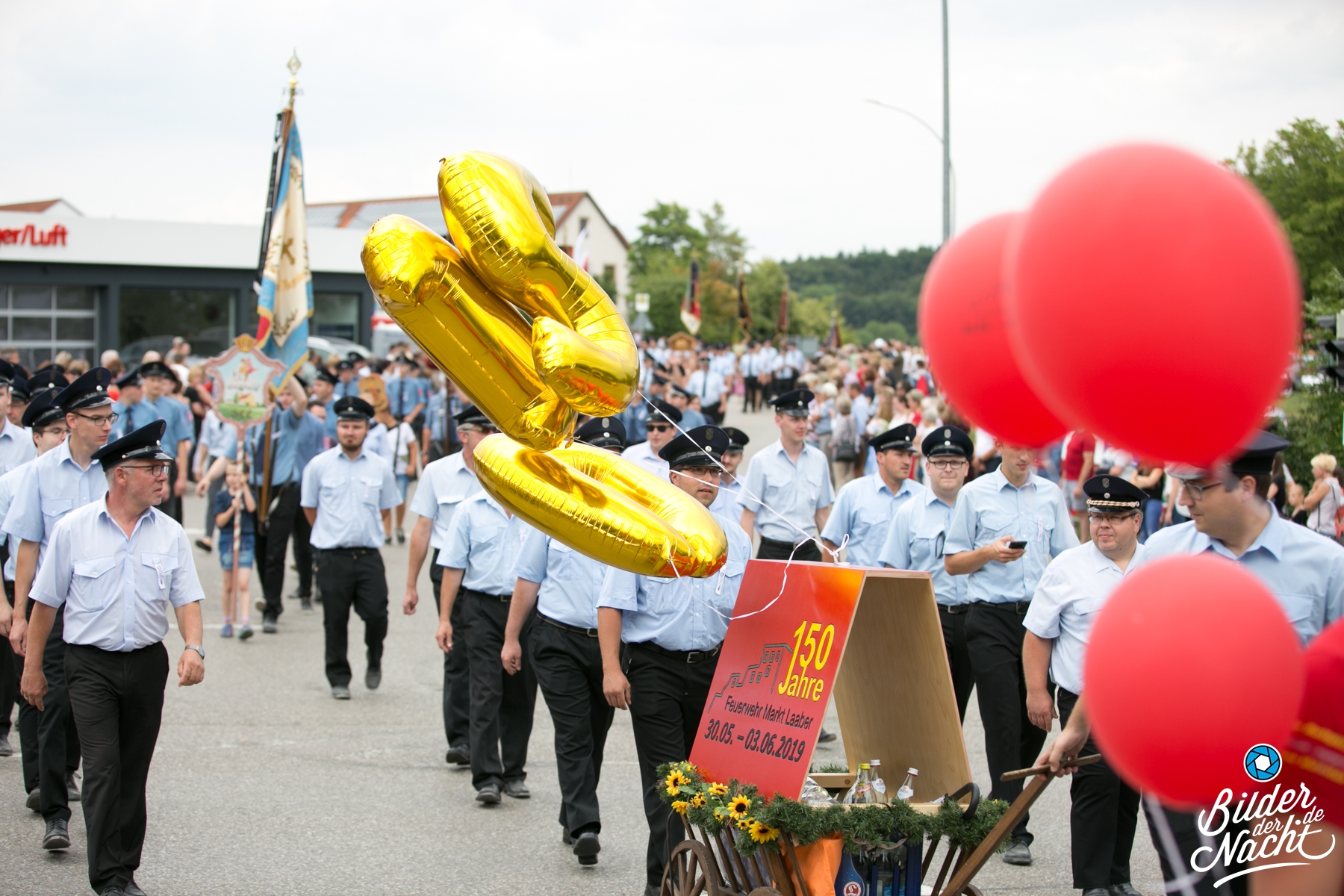 Bilderdernacht.de - 150 Jahre FFW Parsberg Festzug + Fahneneinzug